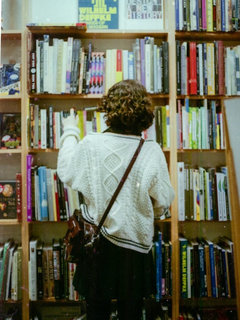 Quantos exemplares imprimir em uma tiragem inicial? - Toma Aí Um Poema